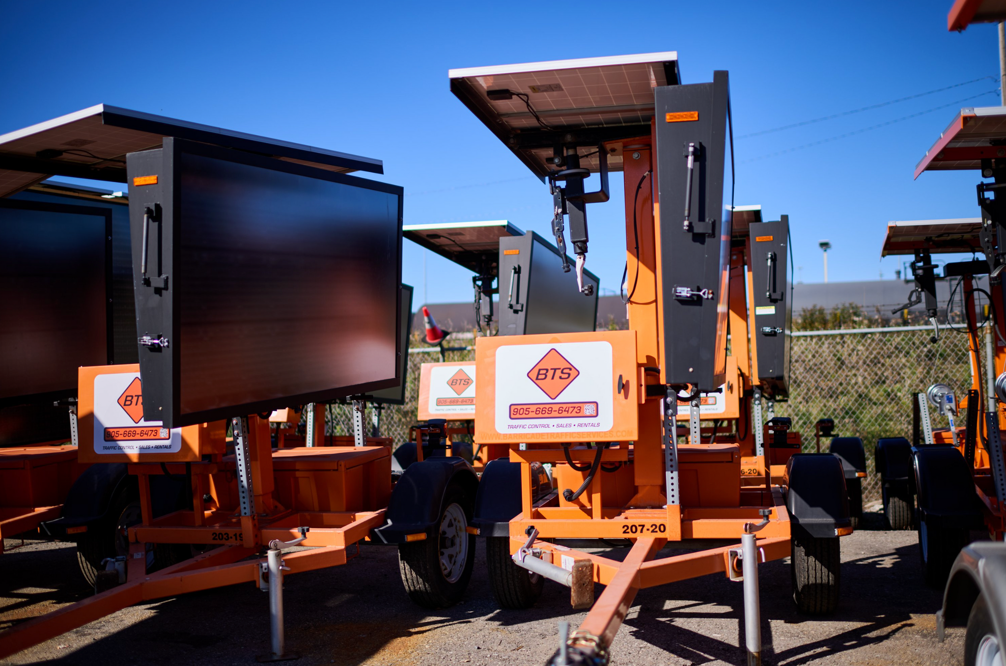 When to Use a Portable Traffic Signal Signal in Construction Projects